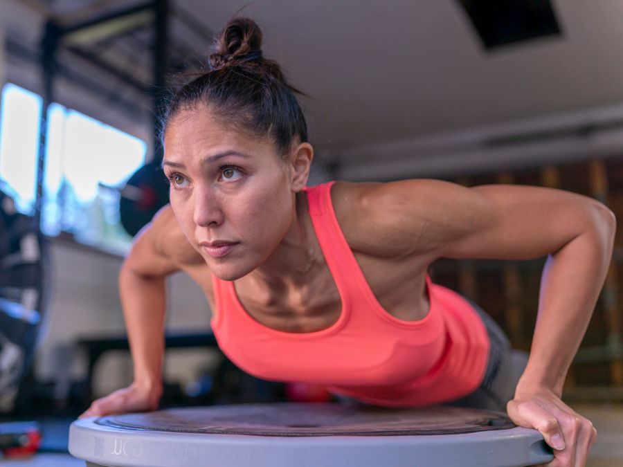 23 Best HIIT Workouts for Women – 5 to 50 minutes long! · MuscleTech